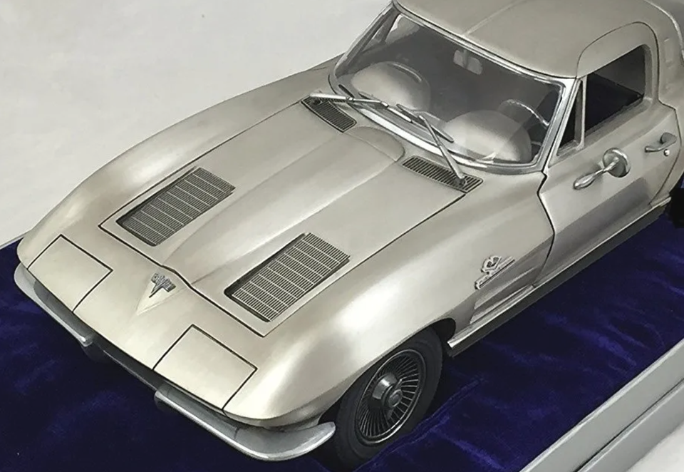 HEAVY PEWTER METAL CUSTOM MODEL w/Orig.Engine&Wire Spoke Wheel Rims1 ...