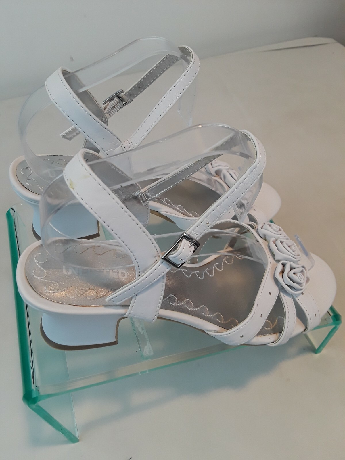 Kenneth Cole Unlisted Sweet Rose Childrens White Sandals/Shoes ~ Size ...