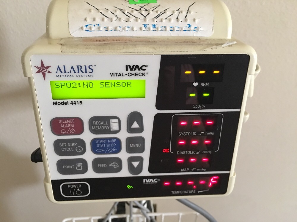 Alaris IVAC Vital Check Model 4515 (Blood Pressure Monitor) | eBay