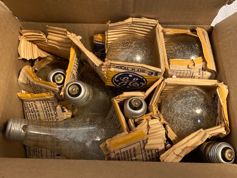 VINTAGE CARTON OF 7 GE PHOTOFLASH FOCAL PLANE #31 FLASH BULBS | eBay