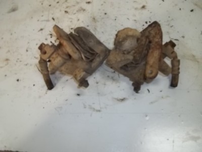 1999 YAMAHA BIG BEAR 350 2WD FRONT CALIPERS LEFT RIGHT CALIPER (FOR ...