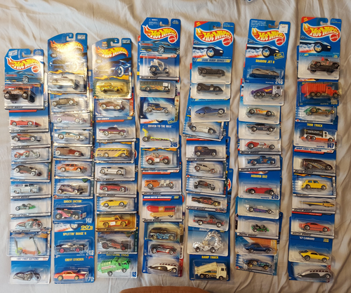 Hot Wheels Lot of 72 Vintage 1990-2006 Various Makes and Models w ...