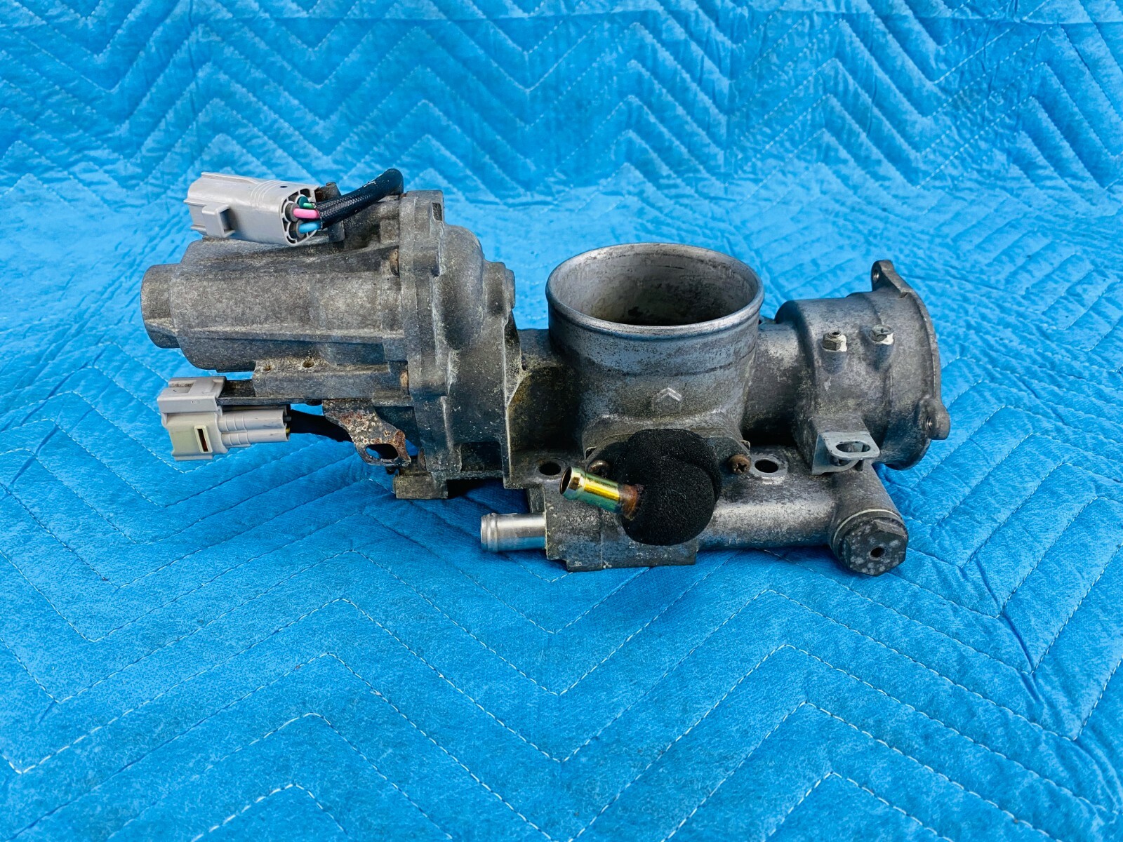 Lexus LX470 Throttle Body 1998-2002 OEM | eBay