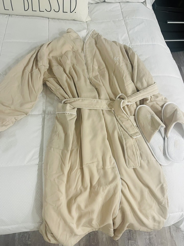 Disney Cruise Line Exc. Robe Frette CONCIERGE MICKEY CROSS KEY NIB W ...