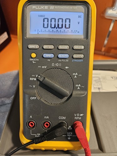 Fluke 88 Automotive Meter: w/ Hard Case, Leads, Manuals, and ...