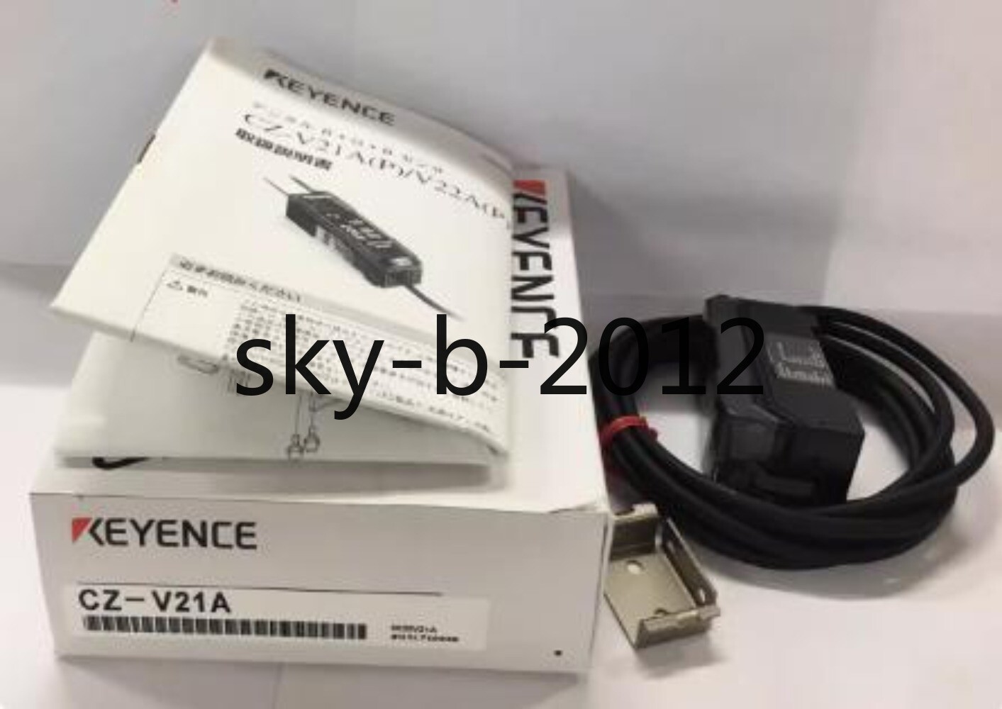 1 PCS NEW IN BOX KEYENCE color sensor CZ-V21A | eBay