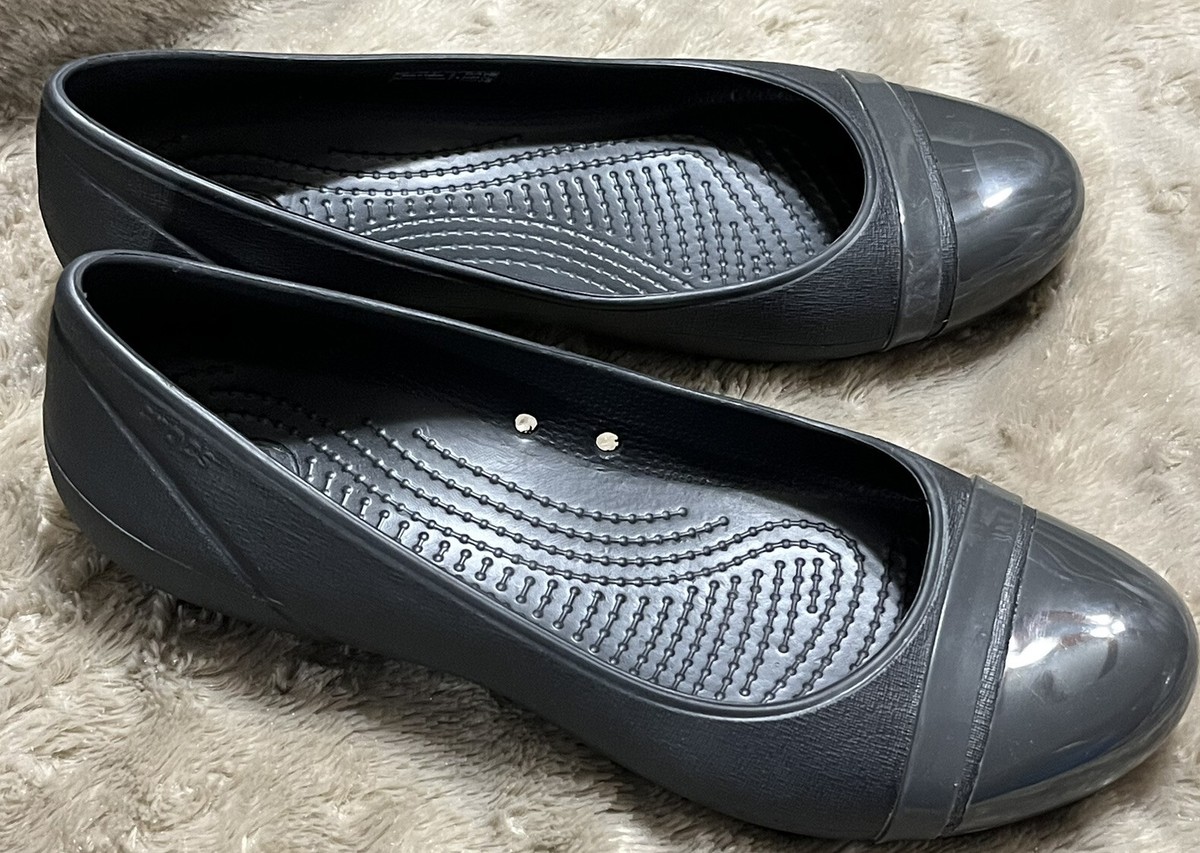 Crocs Cap Toe Flat Women