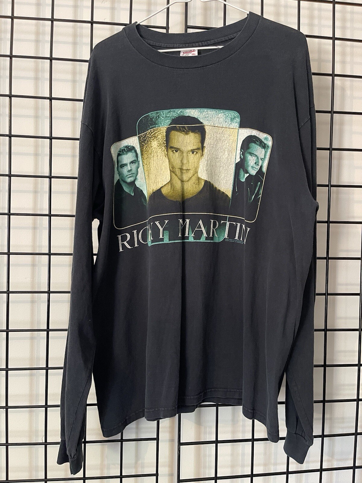 Vintage RICKY MARTIN Sizes XL ,1999 LININ La Vida loca - Gem