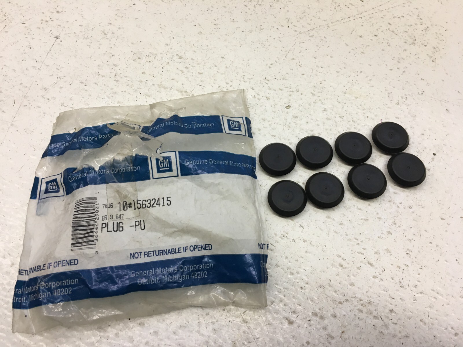 GM NOS Lot of Trunk Lid Plugs 1992-02 Camaro & Firebird 15632415 | eBay