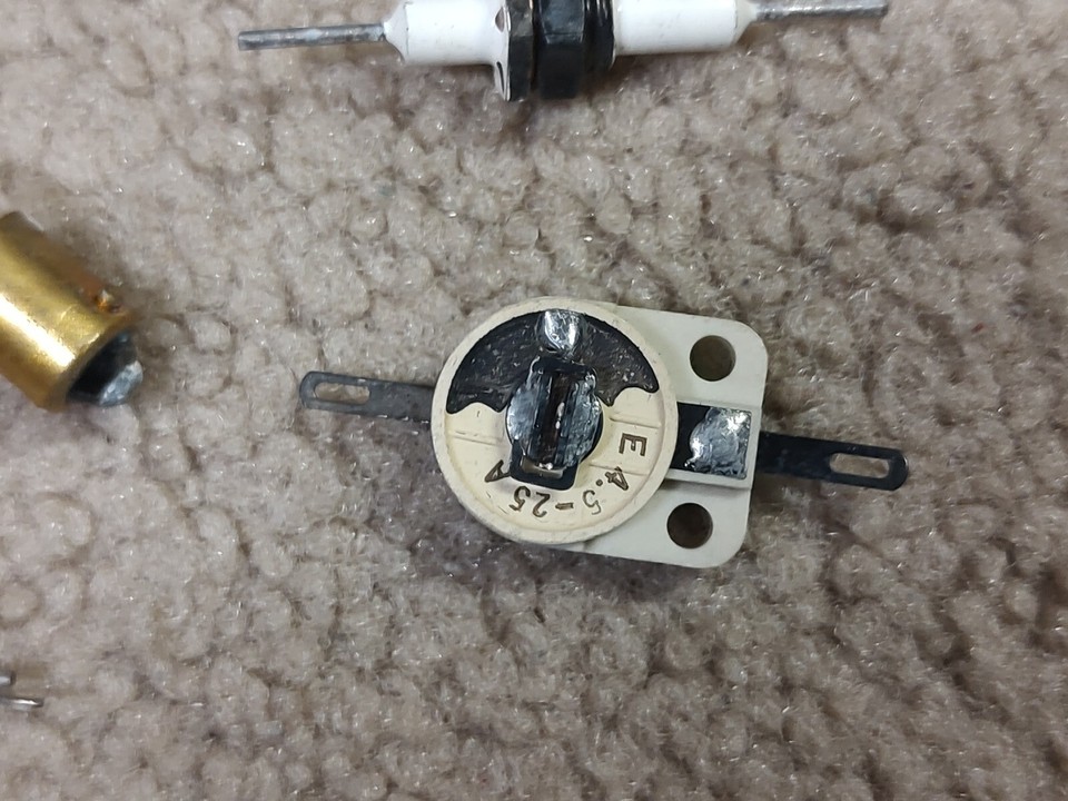 Tube Radio Parts Lot Resistors Capacitors Bulb Etc Vintage Tube Radio ...