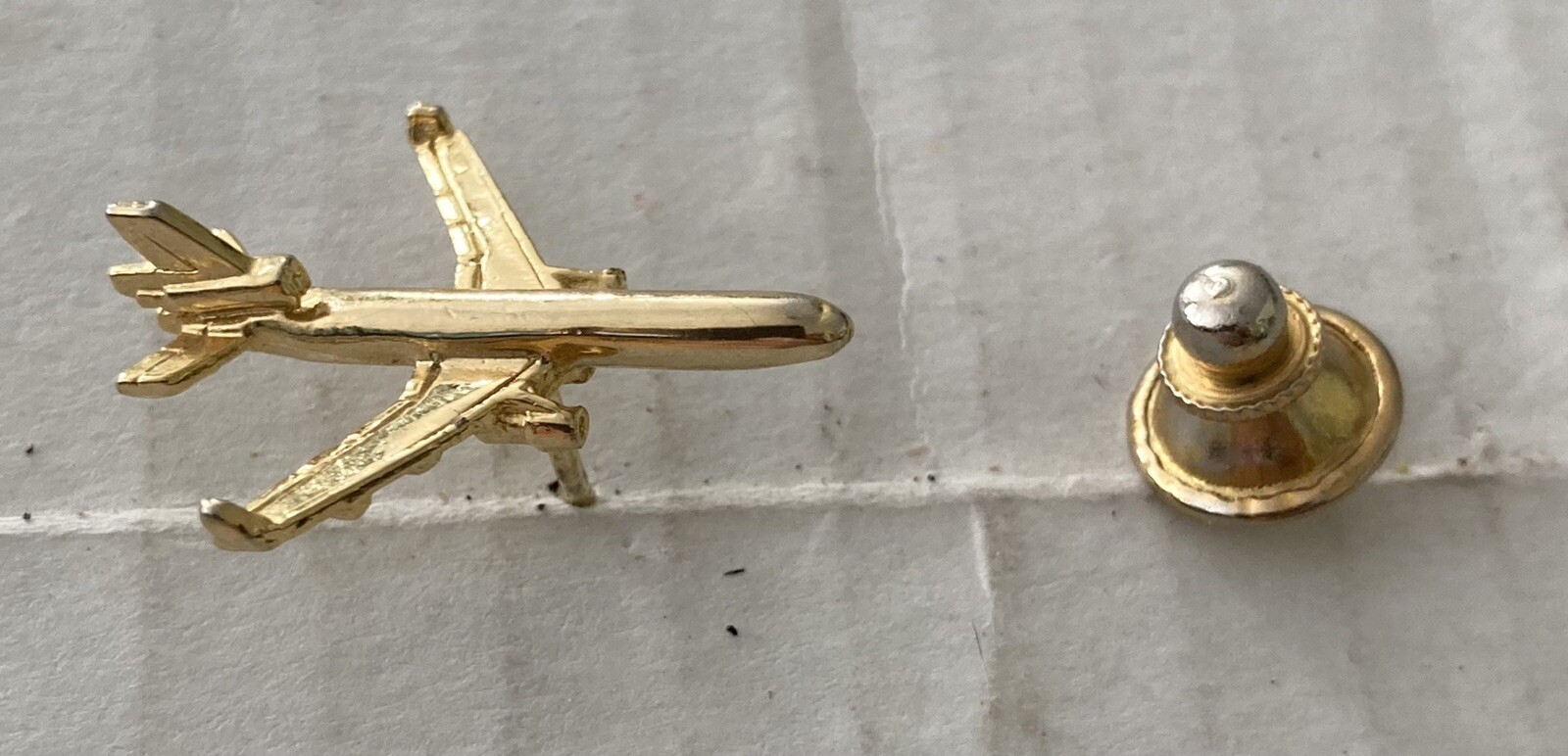 Jet Airliner Plane Metal Tie Tack Pin Vintage Gold Tone Aviation Flying ...