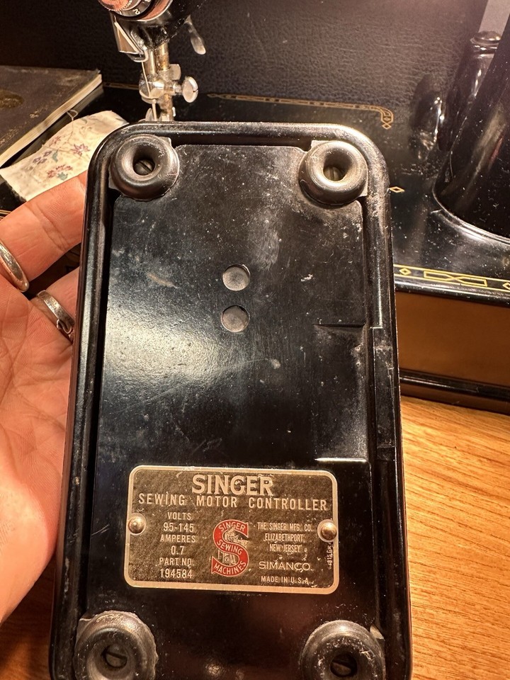 Vintage Singer 221 Sewing Machine With Case FULLY SERVICED | eBay