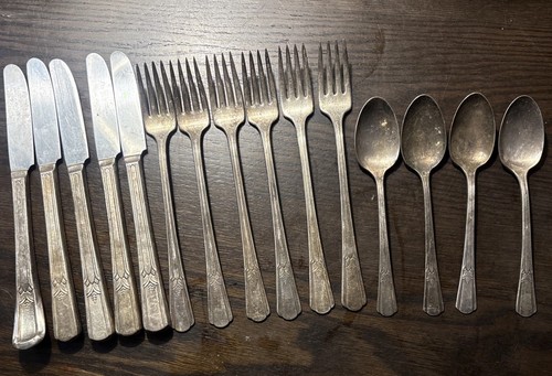 Vintage Wm Rogers Silverplate Flatware Set And Albert Pick And Company ...