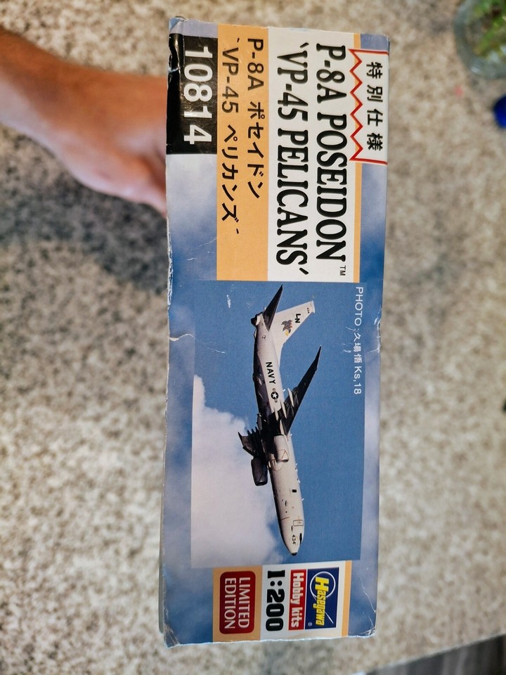 Hasegawa P-8A Poseidon 'VP-45 Pelicans' Limited Edition Model Kit ...