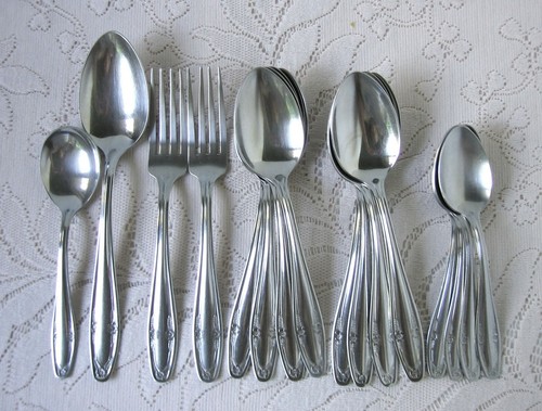 DS Stainless BUNDLED LOT Vintage Silverware Made in the USA 16 pieces ...