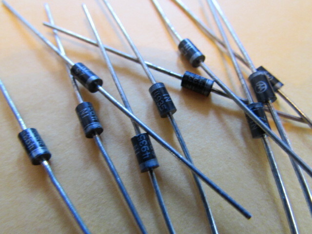 1N4935 Motorola Diode Switching 200V 1A 2-Pin DO-41 (10pcs) SHIPS NOW ...
