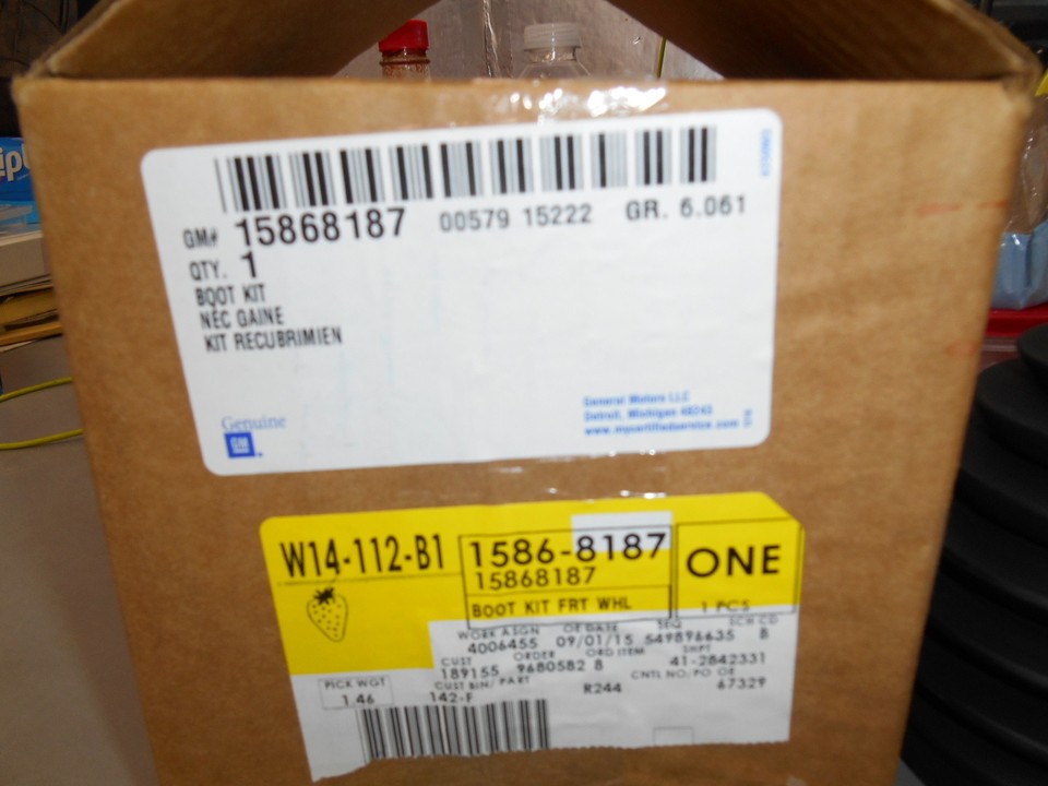 NOS GM Front Axle Boot Kit Cadillac Escalade Chevrolet GMC Sierra Yukon ...