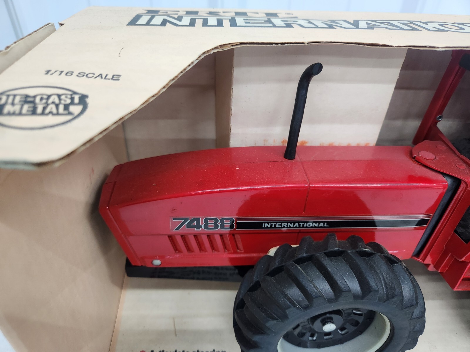 1/16 Ertl International 7488 2+2 Toy Tractor In Box Case IH Farmall ...