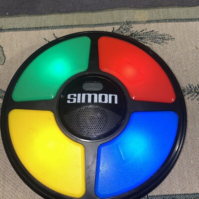 Hasbro Gaming Simon Says Memory Electronic Game 2015-Tested-Works! | eBay