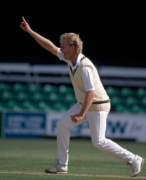 Graham Dilley in action for Worcestershire during the Britan- Old ...