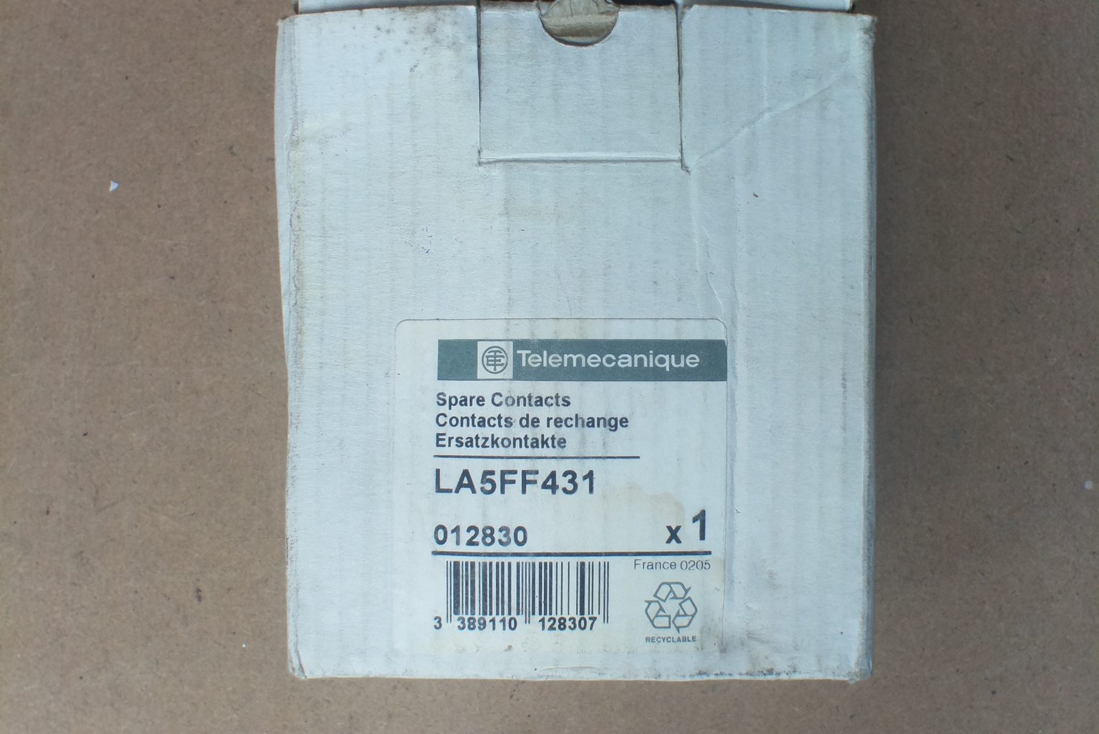 177597 Schneider LA5FF431 Contact Kit 600vac Max 3 Pole for sale online ...