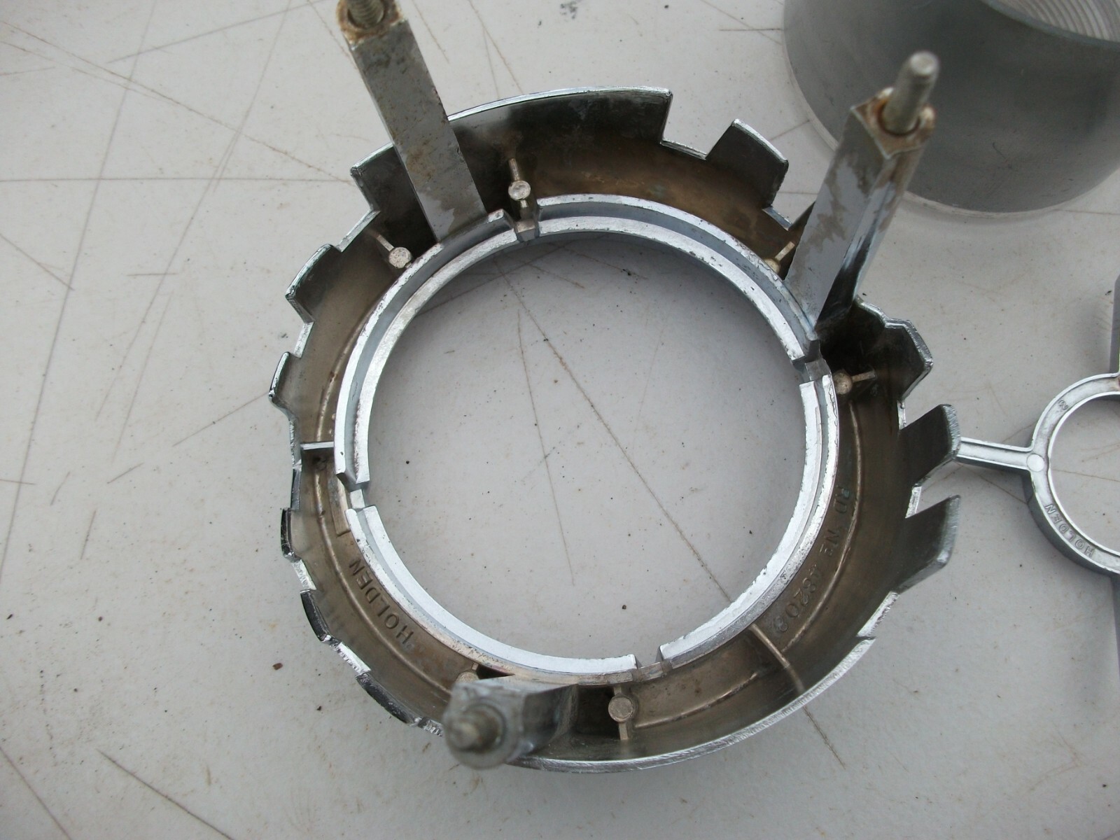 NOS FRONT INDICATOR HOUSING PARK LAMP ASSEMBLY SUITS HR HOLDEN PREMIER ...