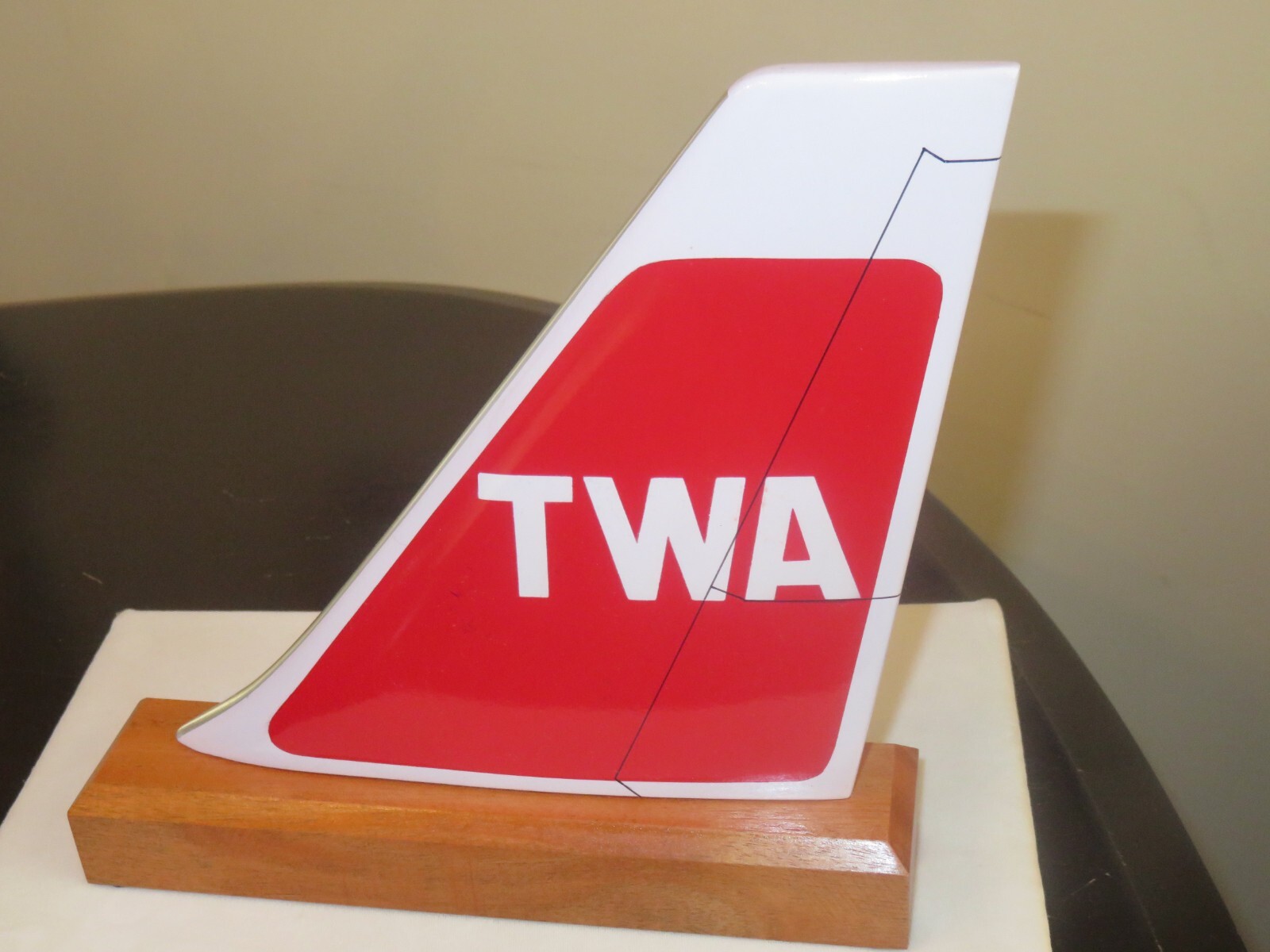 TWA AIRLINE MODEL AIRPLANE BOEING 707 WOOD TAIL TRANS WORLD PILOT GIFT ...