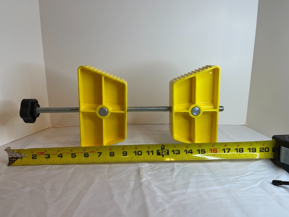 RV Wheel Stop - Fits 26 to 30 Inch Diameter Tires with Spacing of 3.5 ...