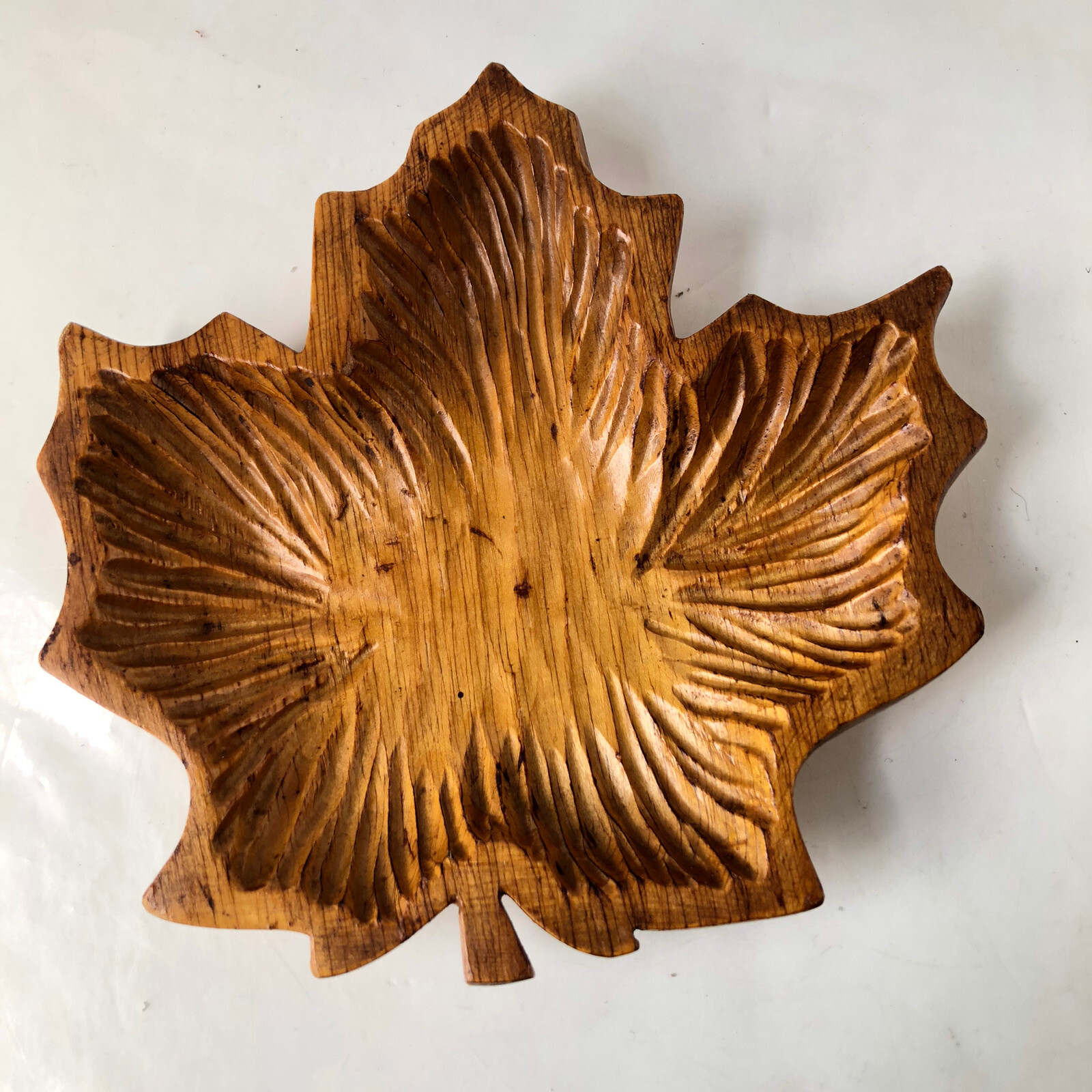 Vintage Maple Leaf Shape Bowl Snack Trinket Hand Carved Wood Signed 6,5 ...