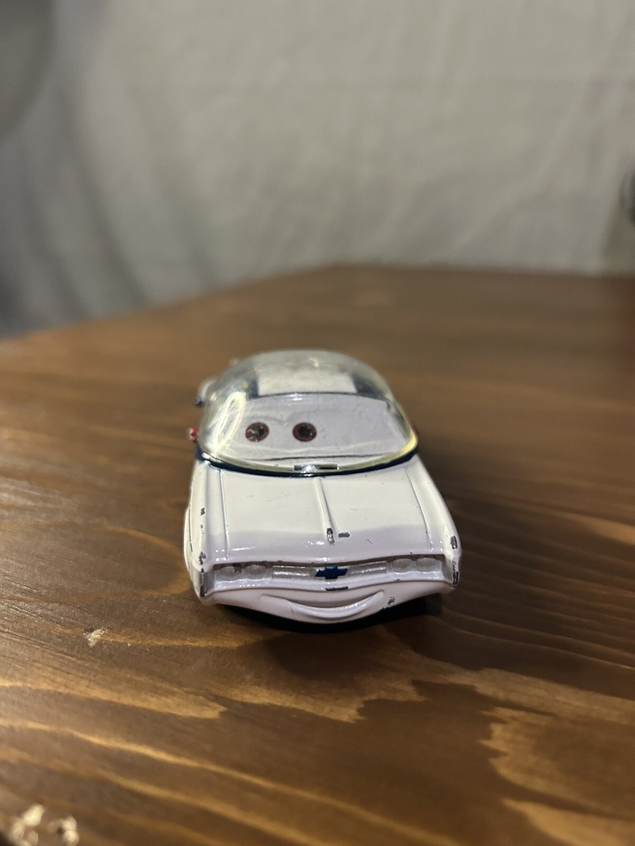 Cars Toon Mater En La Luna Impala 13 Autonaut Lightning Mcqueen Disney ...