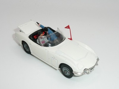 Corgi 336 James Bond Toyota 2000 GT w/ figures *original* | eBay UK