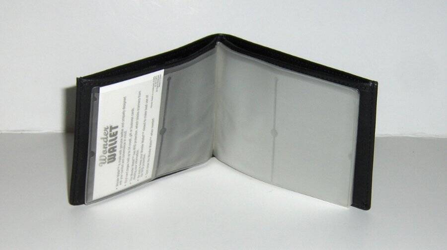 Wonder Wallet As Seen on TV Holds 24 Cards RFID Blocking LN in Open Box ...