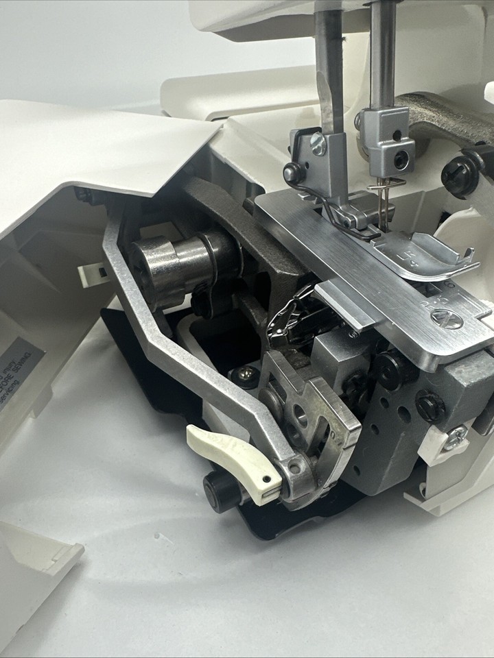 Brother 920D HOMELOCK Serger Sewing Machine w/ Power Cord/Foot Pedal ...