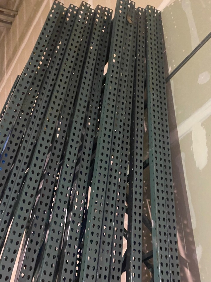Teardrop Pallet Racking Upright Leg 16' x 4'4” 23,900 LB 192" x 44” 3 ...