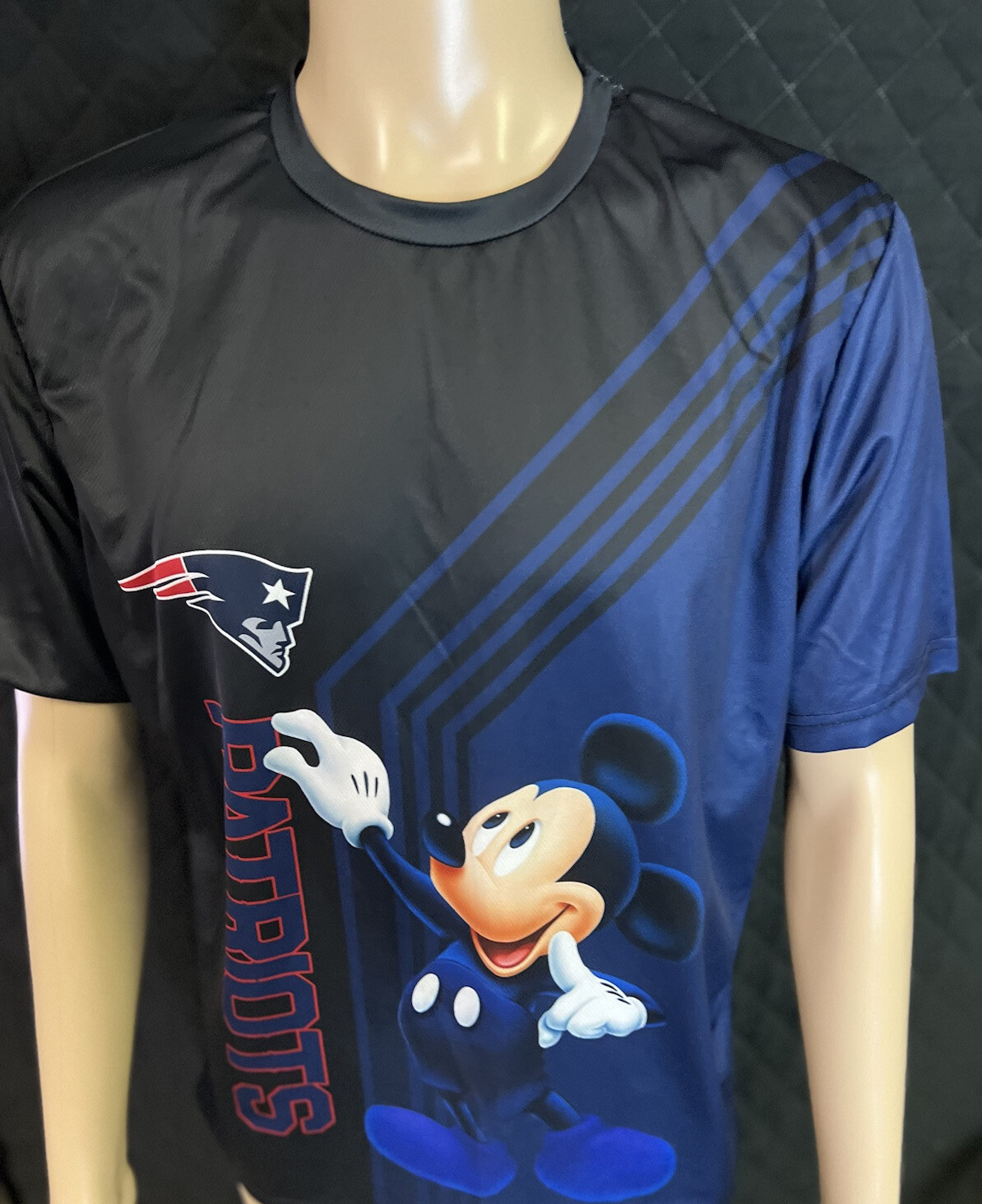 Mickey Mouse T-Shirt New England Patriots size 2XL Mens 2 sided Graphic ...