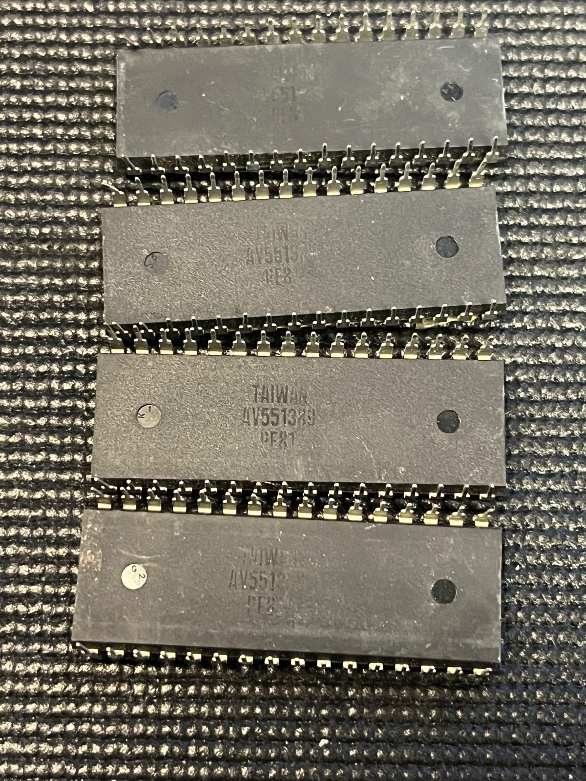 IGT GAME CHIPS Set 1-4 G0002215 Slot Machine EPROM Chips 08/05/04 Lot ...