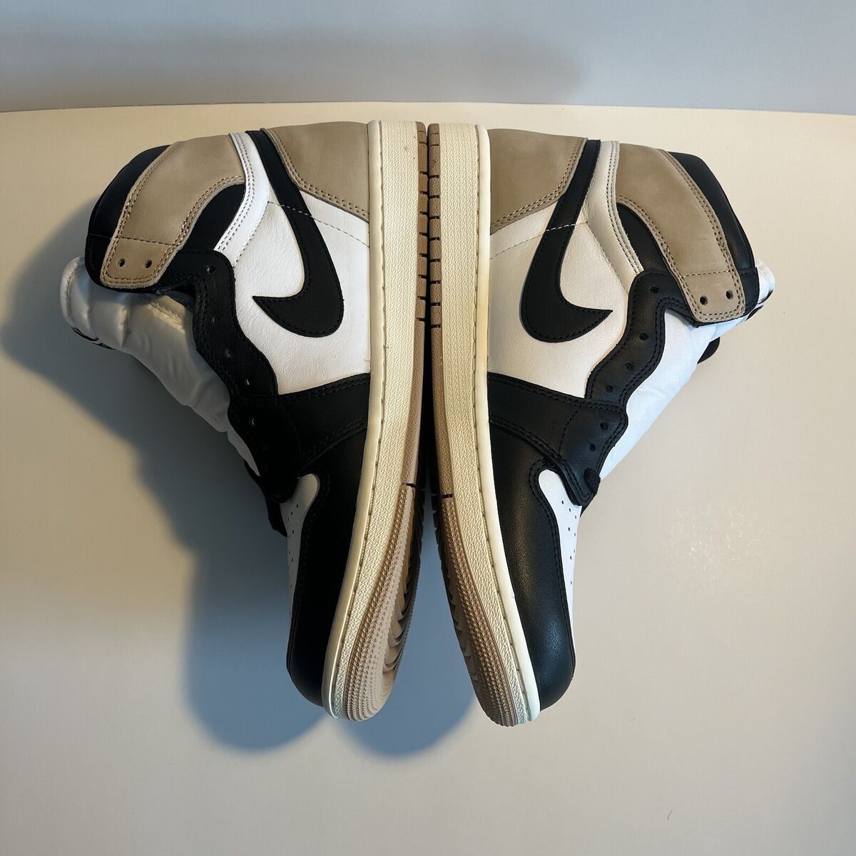 Nike Air Jordan 1 Retro High OG Latte M-10.5/W-12 Shoes NEW Nike Air Jordan 1 Retro High OG Latte M-10.5/W-12 Shoes NEW