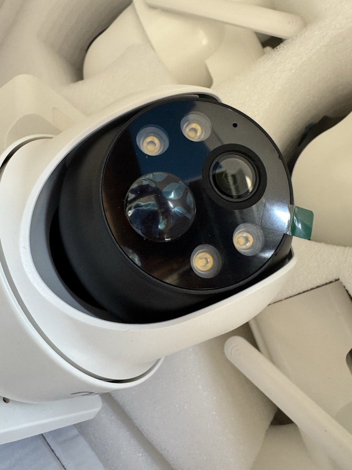 Security Cameras Outdoor Wireless, 4 Cam Kit, Solar Powered.360 Pan NEW ...