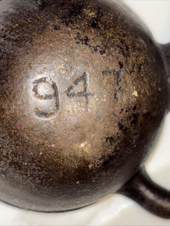 Antique Griswold #947 Cast Iron Gem Pan 12 Golf Ball Cups | eBay