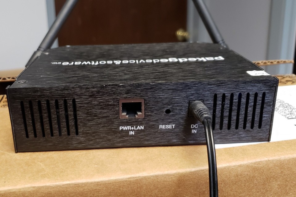 Pakedge W6R Wireless-N Access Point | eBay