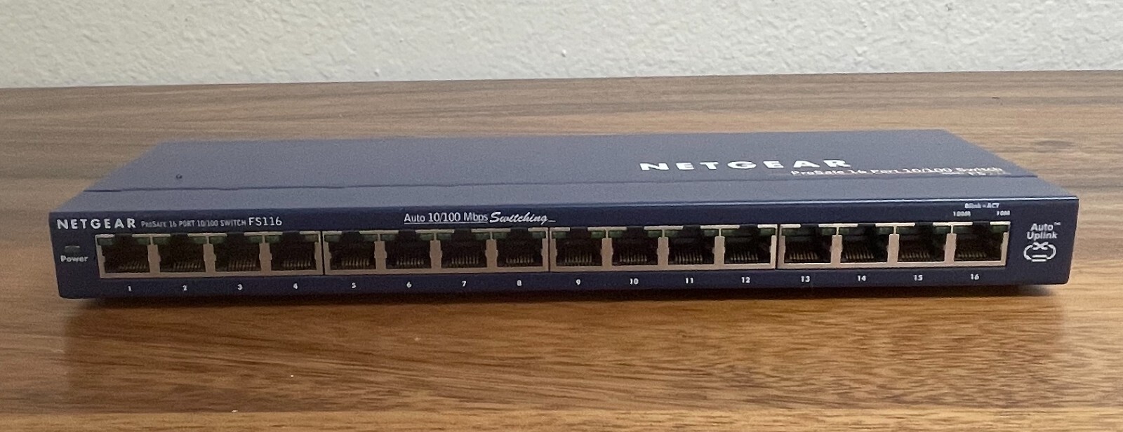 "USED" NETGEAR FS116 ProSafe 16 Port 10/100 Fast Ethernet Unmanaged ...