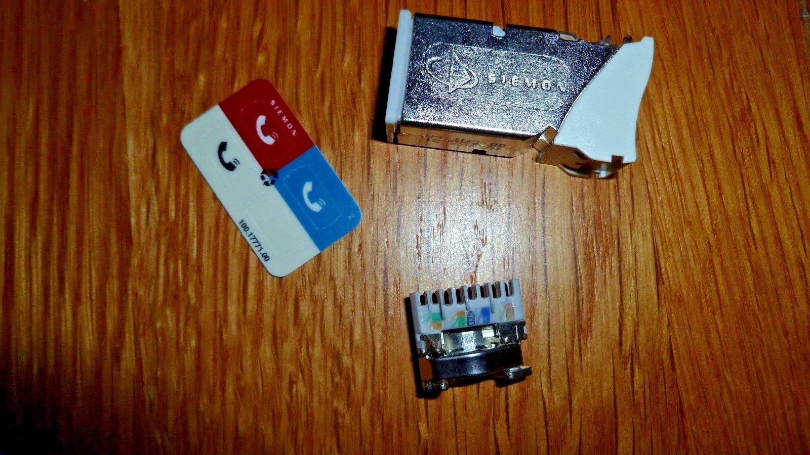 Qty 12 x SIEMON CAT6A, Z-MAX, OUTLET, SHIELDED HYBRID, WHITE, SIEMON ...