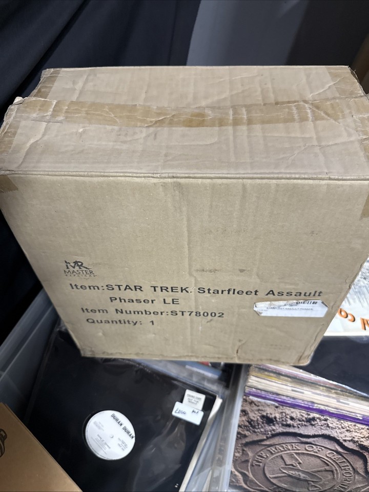 Star Trek Starfleet Assault Phaser Limited Edition By Master Replica ...