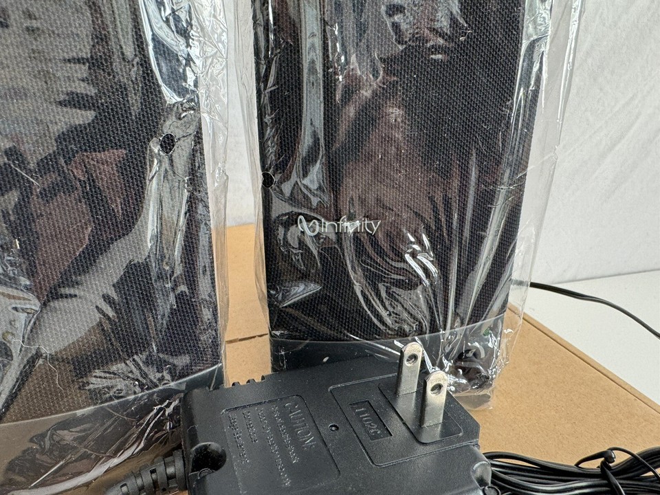 (2) IBM Infinity 3W Black Desktop Computer 11” Tall Speakers: P/N ...