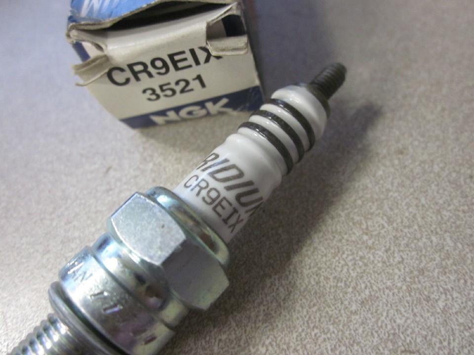 NOS NGK Iridium IX Spark Plug For Arctic Cat Ducati Suzuki Yamaha 3521 ...
