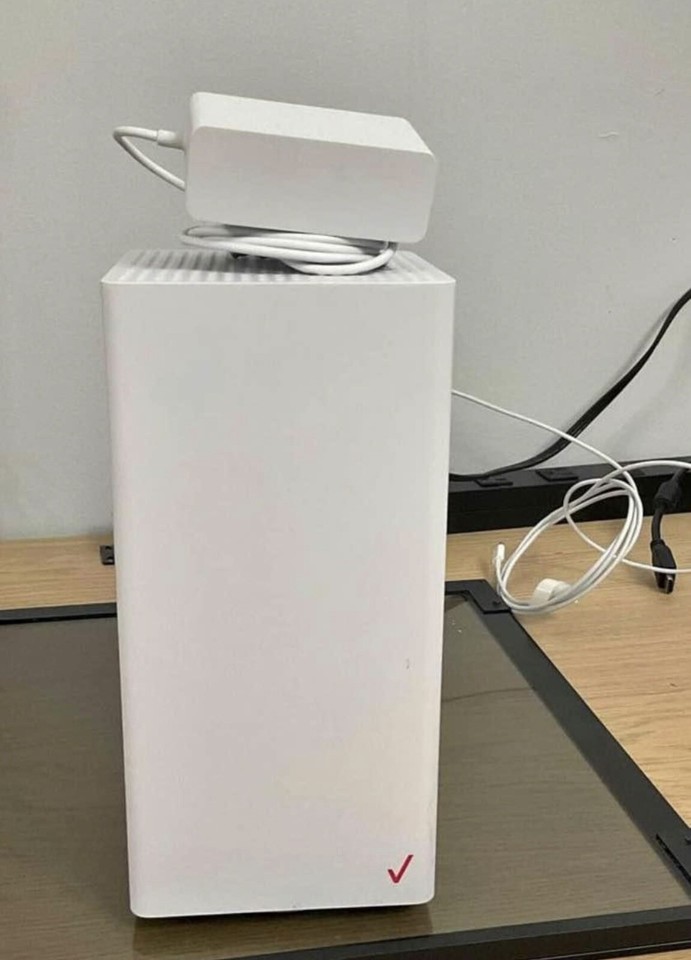 Verizon FIOS CR1900A 3 Port Router - White | eBay