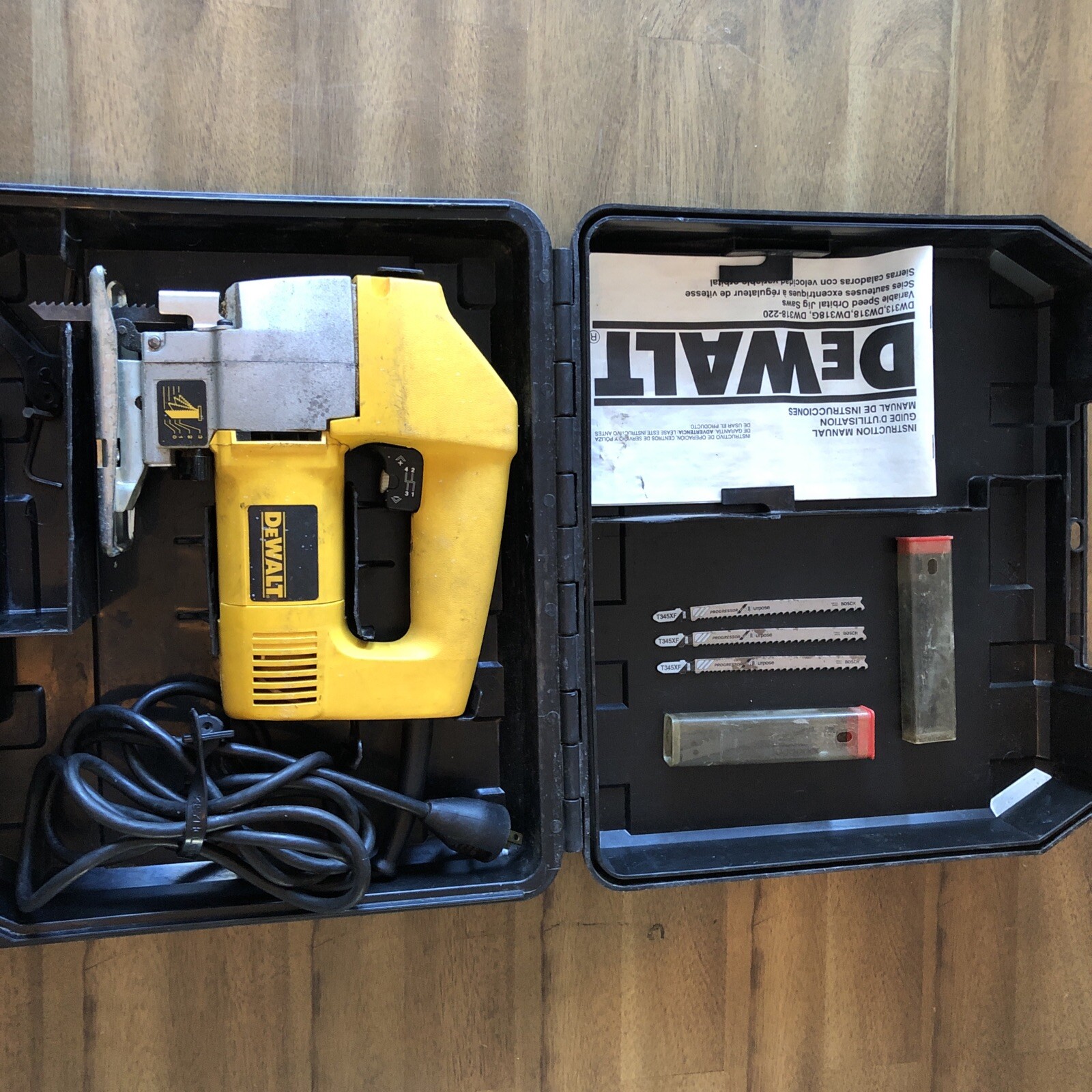 DeWalt DW318 Orbital Jig Saw - Corded with Case 4.5 AMPS | eBay