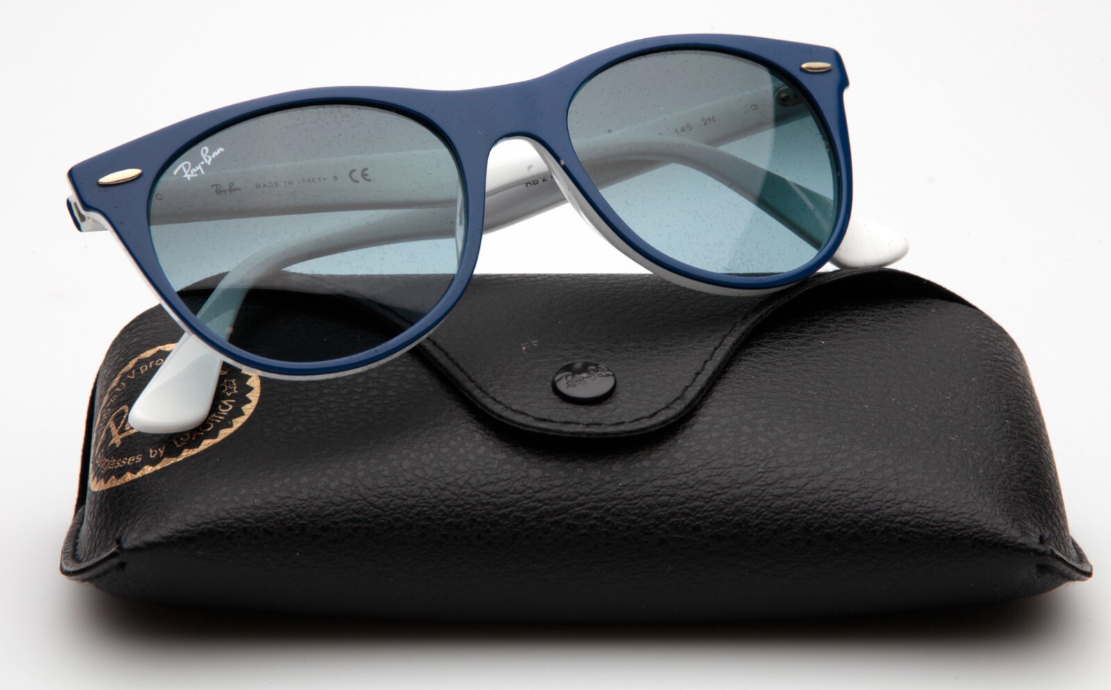 Ray Ban Wayfarer Blue Leather