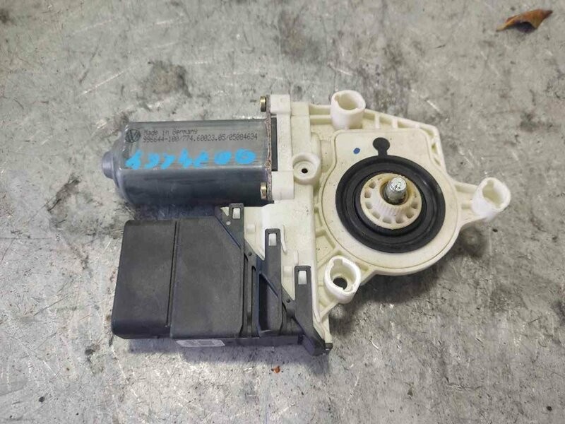 1K0959704B rear power window engine rh PEGASO TOURAN 1T1 ADVANCE 2003 ...