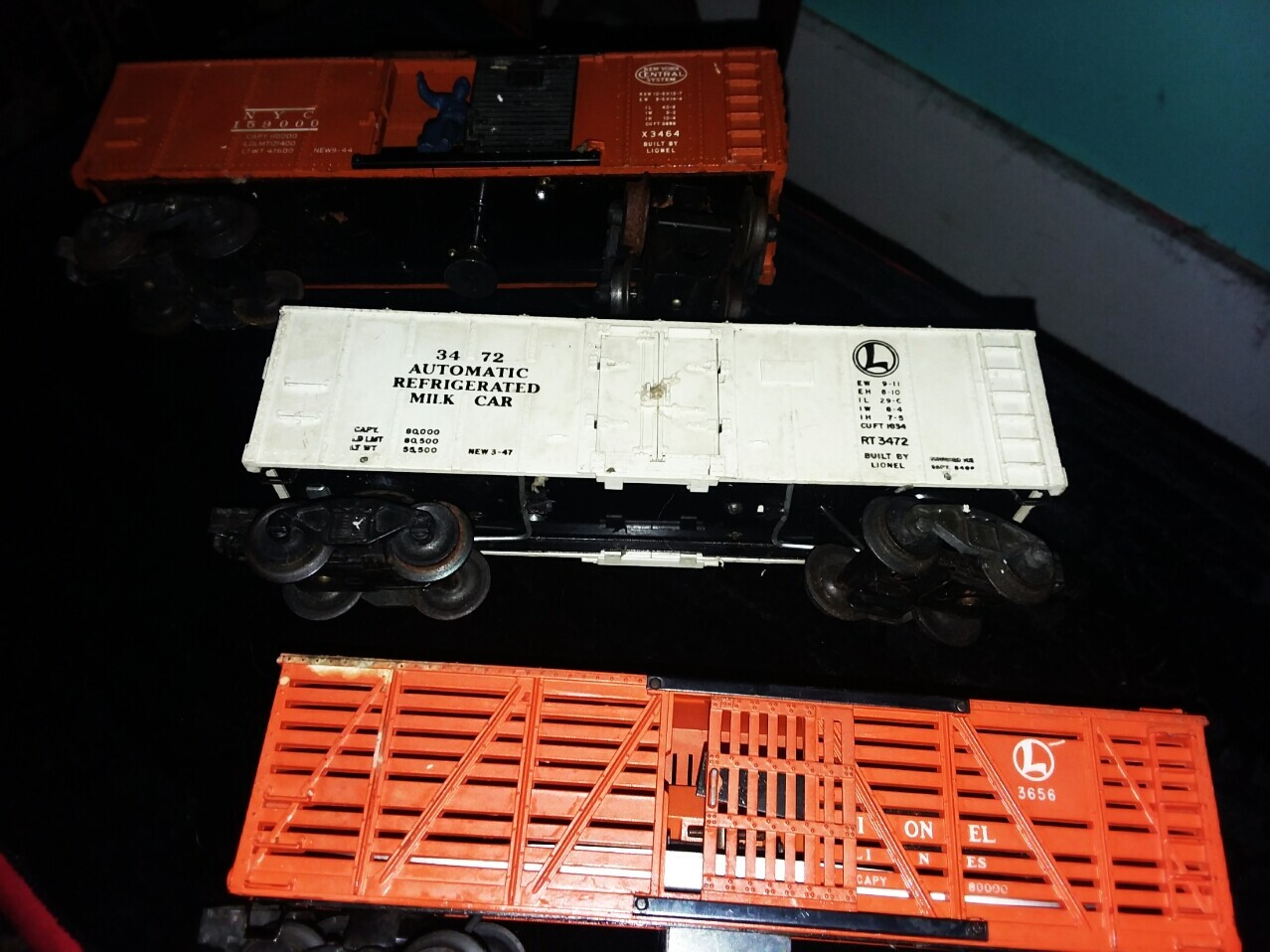 3 Vintage Lionel O Gauge box train cars with Loading platform and 2 ...